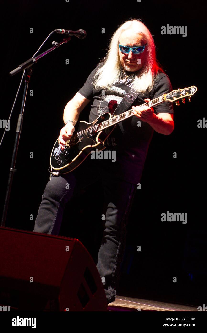 Mick box hi-res stock photography and images - Alamy