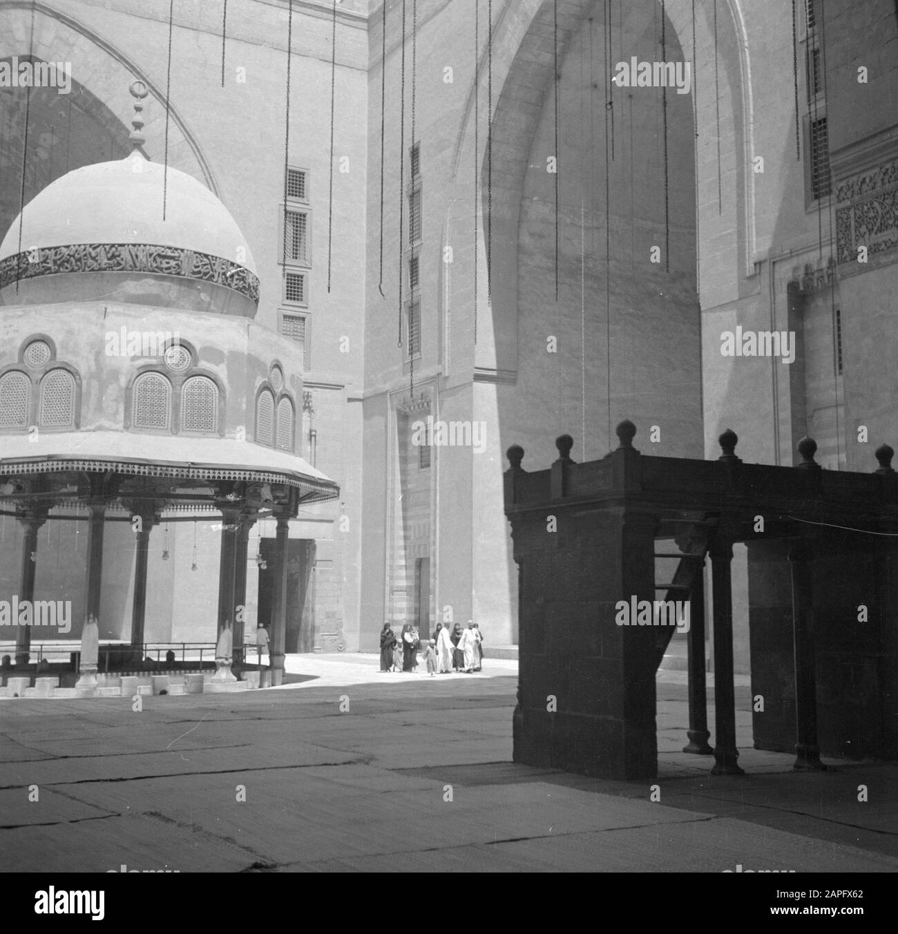 Sultan hasan mosque Black and White Stock Photos & Images - Alamy