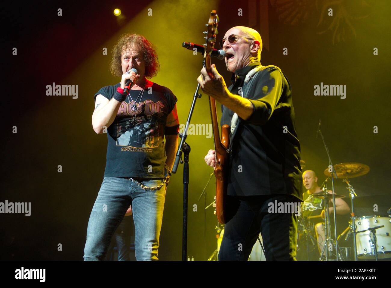 Berlin, Deutschland. 21st Jan, 2020. Carl Sentance, Pete Agnew and Lee ...