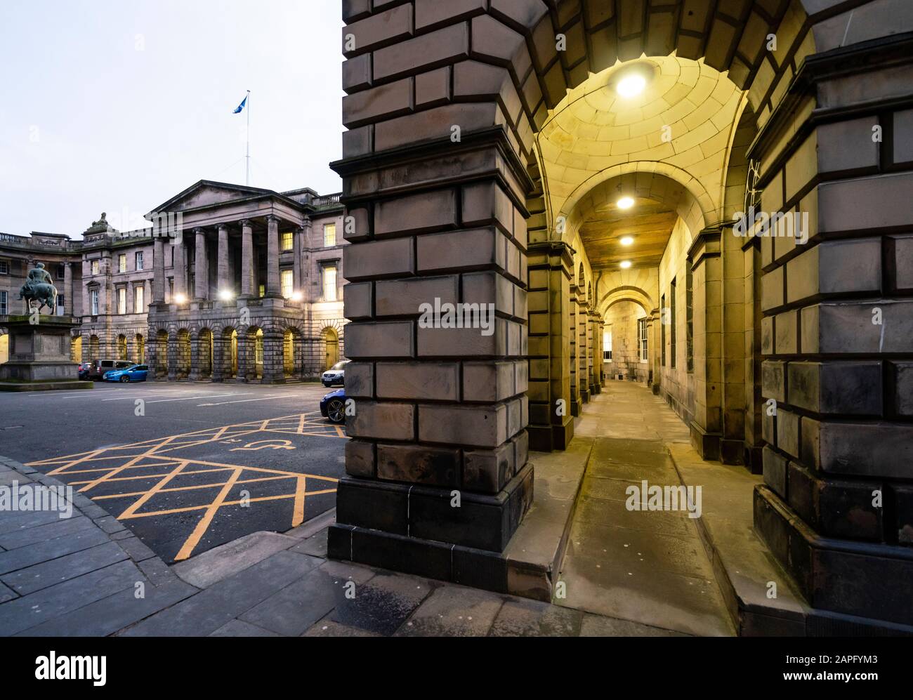 British parliament session hi-res stock photography and images - Alamy