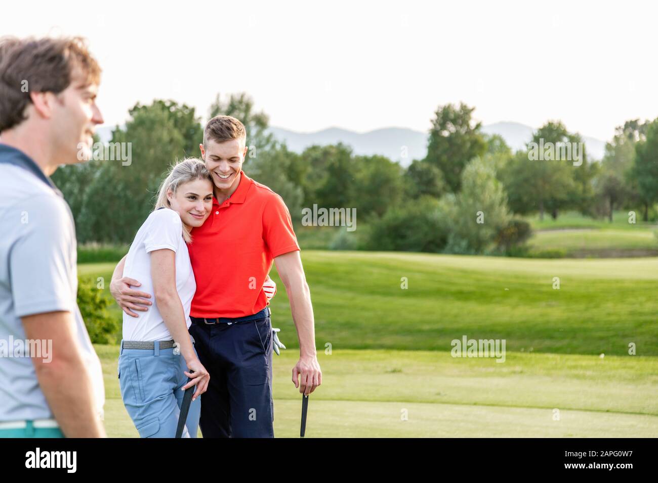 Couple on golf course hi-res stock photography and images - Alamy