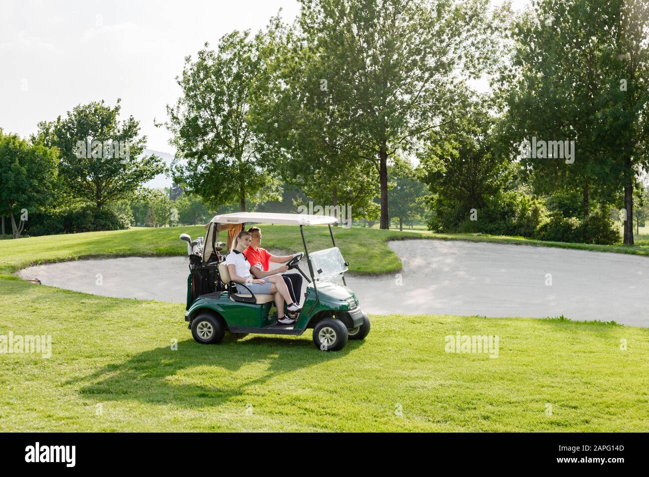 Golf buggy man hi-res stock photography and images - Alamy