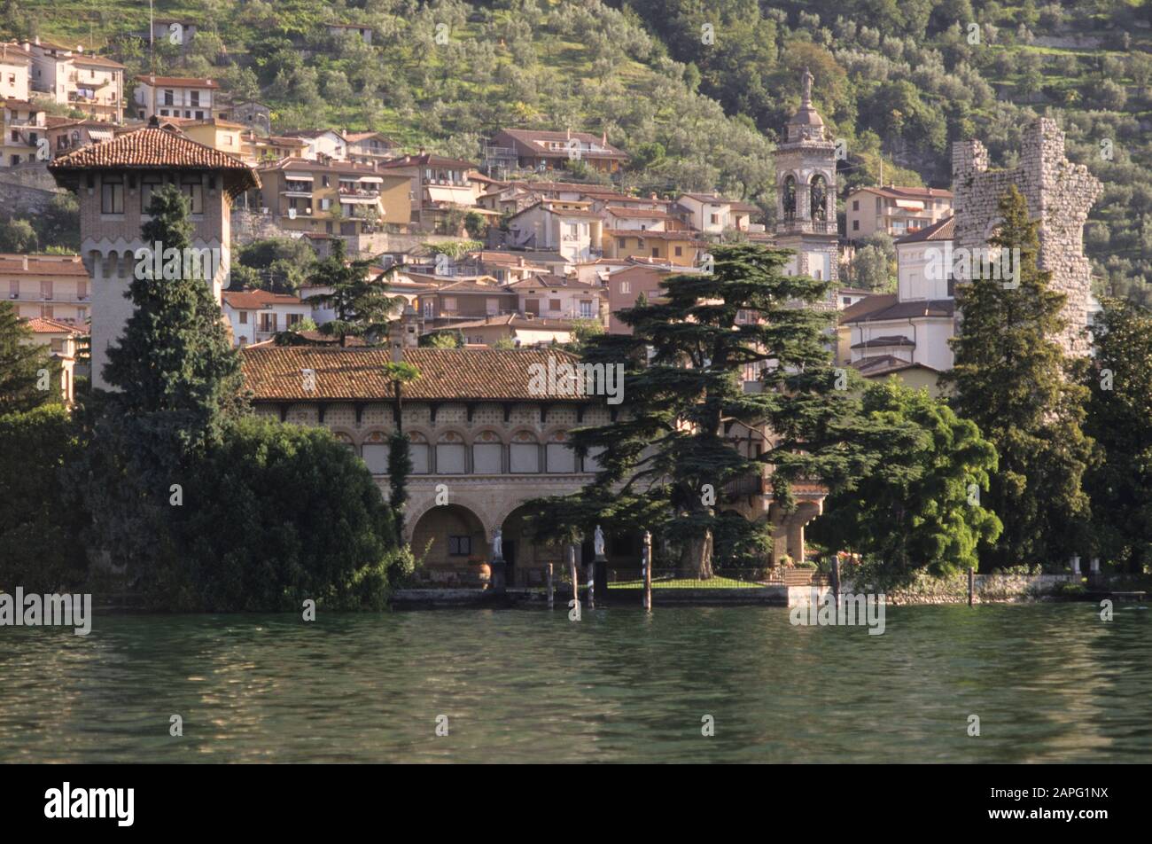 lombardia, lago d'iseo, predore Stock Photo - Alamy