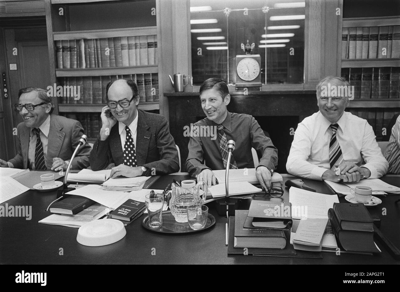 CDA group meeting in connection with cabinet formation; v.l.n.r ...