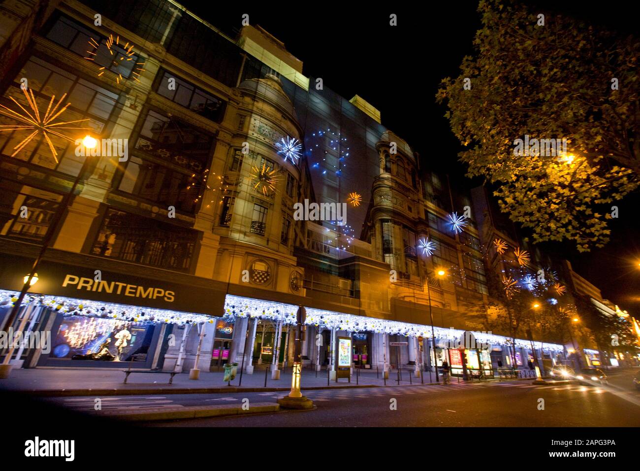 PRINTEMPS Department Store Stock Photo - Alamy