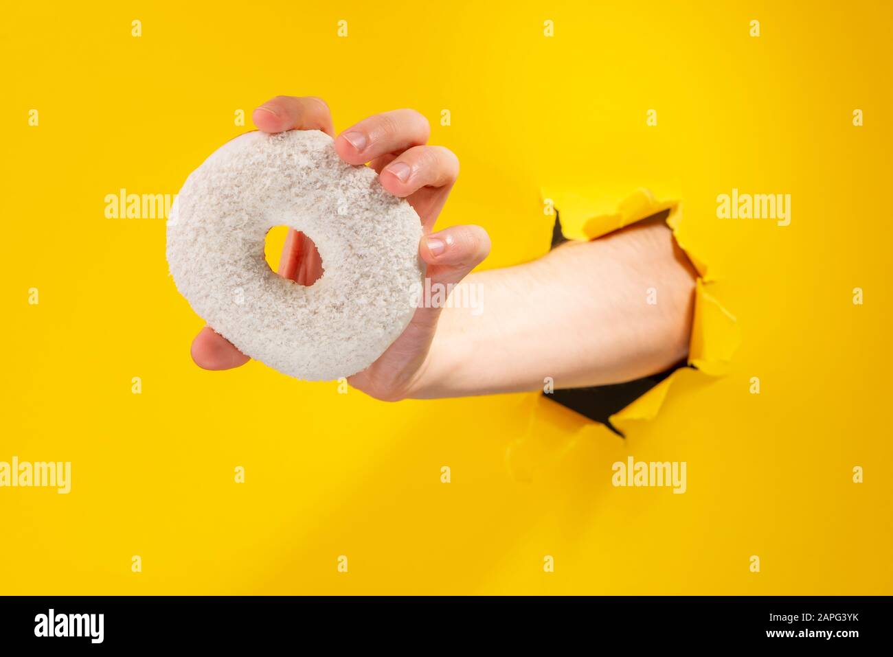 Hand giving snack treat hi-res stock photography and images - Alamy