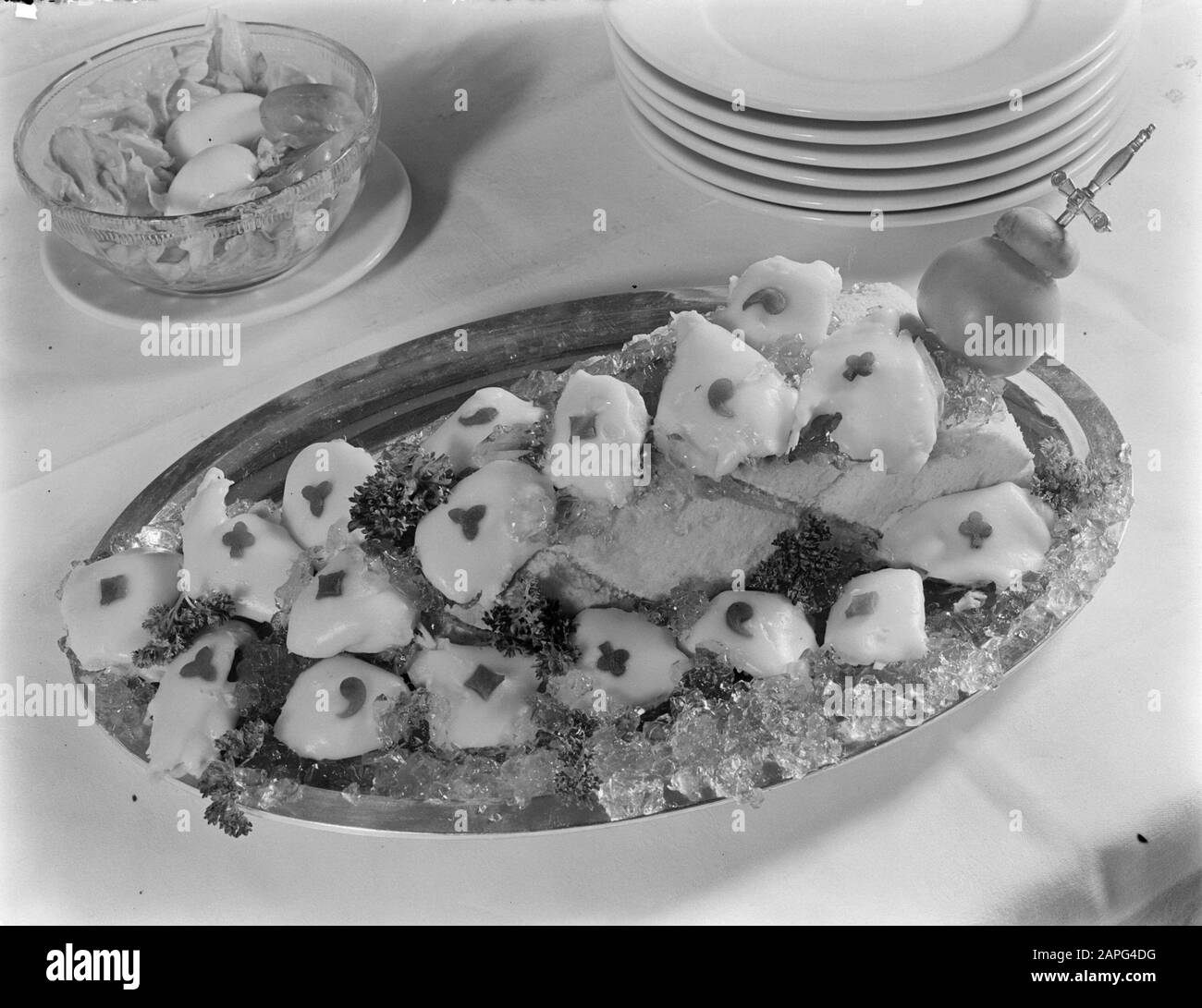 Dish dishes meal meals Black and White Stock Photos & Images - Alamy