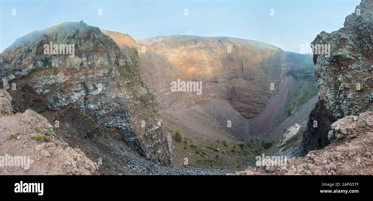 The giant Vesuvio volcano crater, panoramic view,near Napol and Pompeii ...