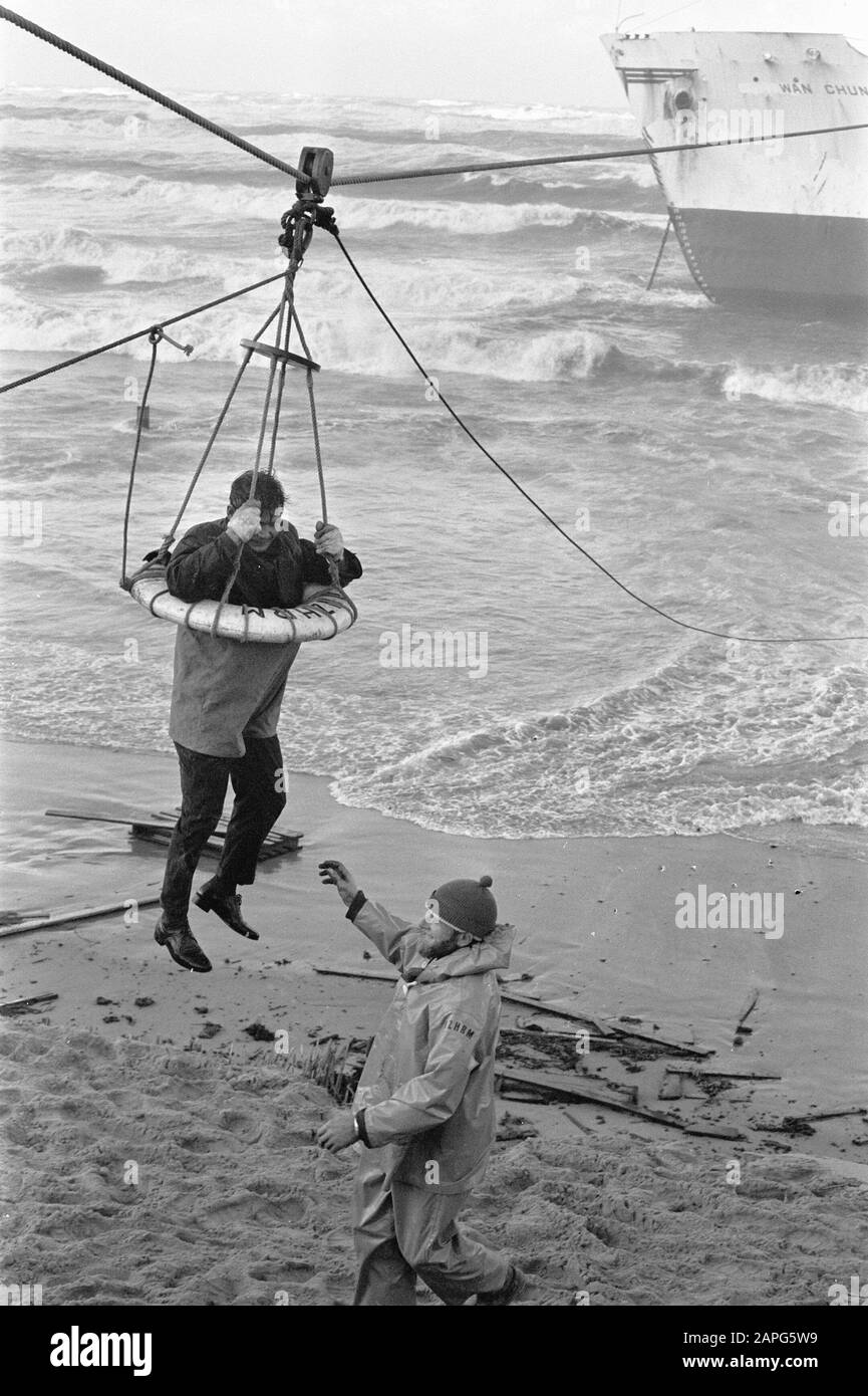 Chinese ship wan chun stranded hi-res stock photography and images - Alamy