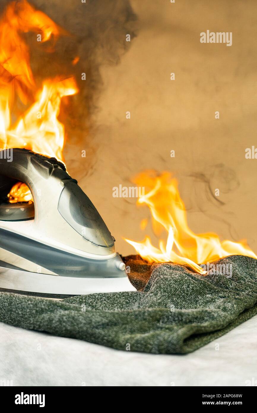 Careless handling hi-res stock photography and images - Alamy