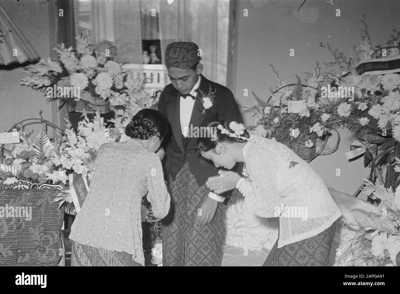 Dutch wedding Description: Collection Photo collection Service for Army ...