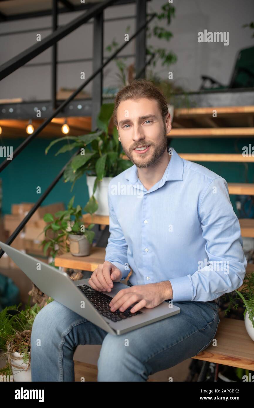 Fair office hi-res stock photography and images - Alamy