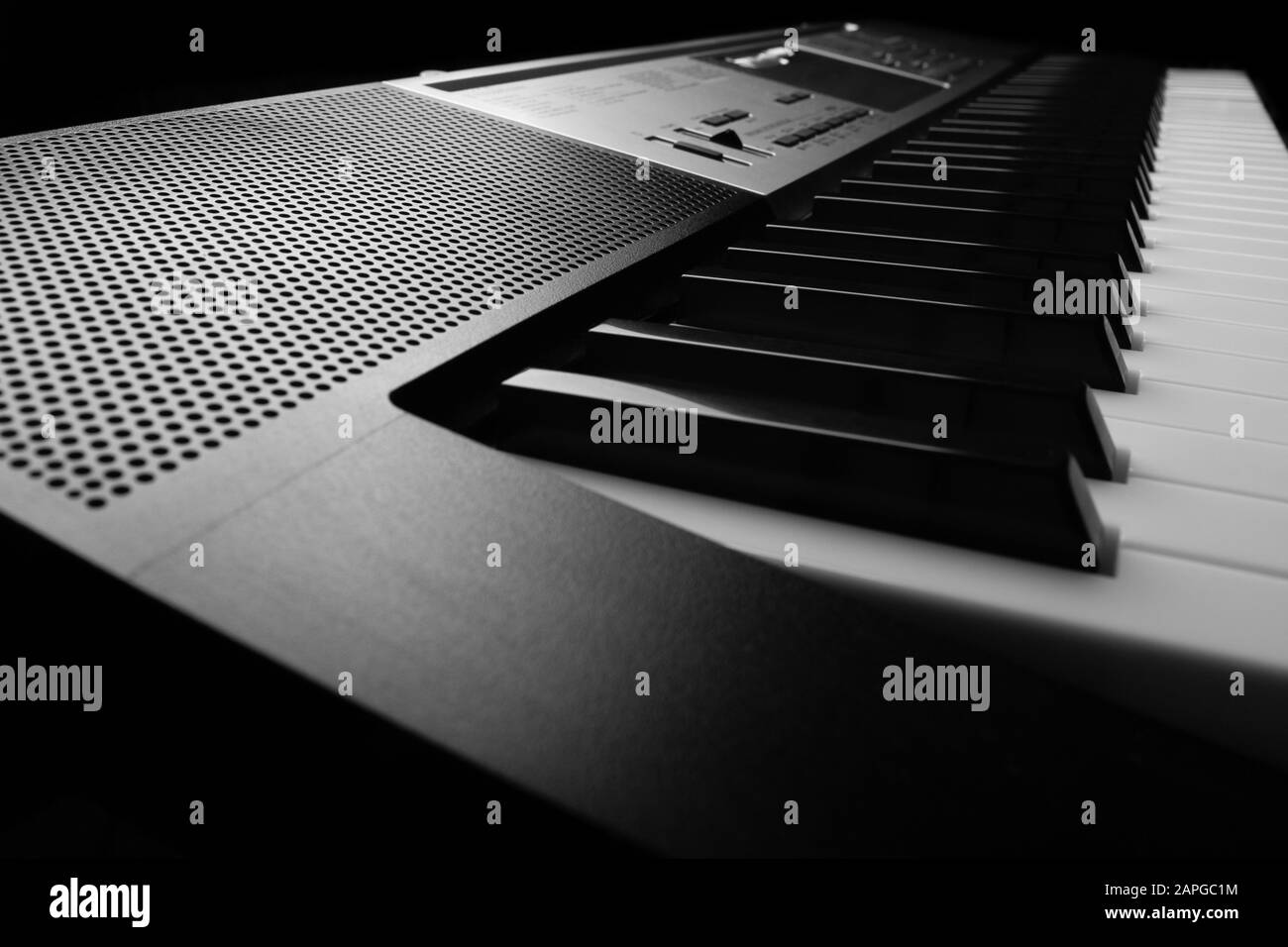 Piano side view with keys hi-res stock photography and images - Alamy