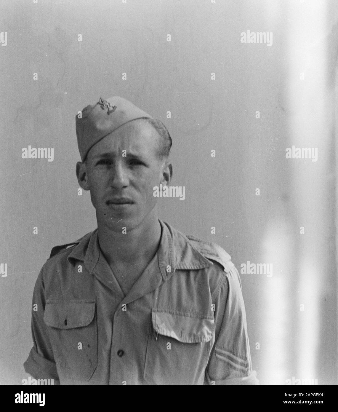 6 contacts Black and White Stock Photos & Images - Alamy