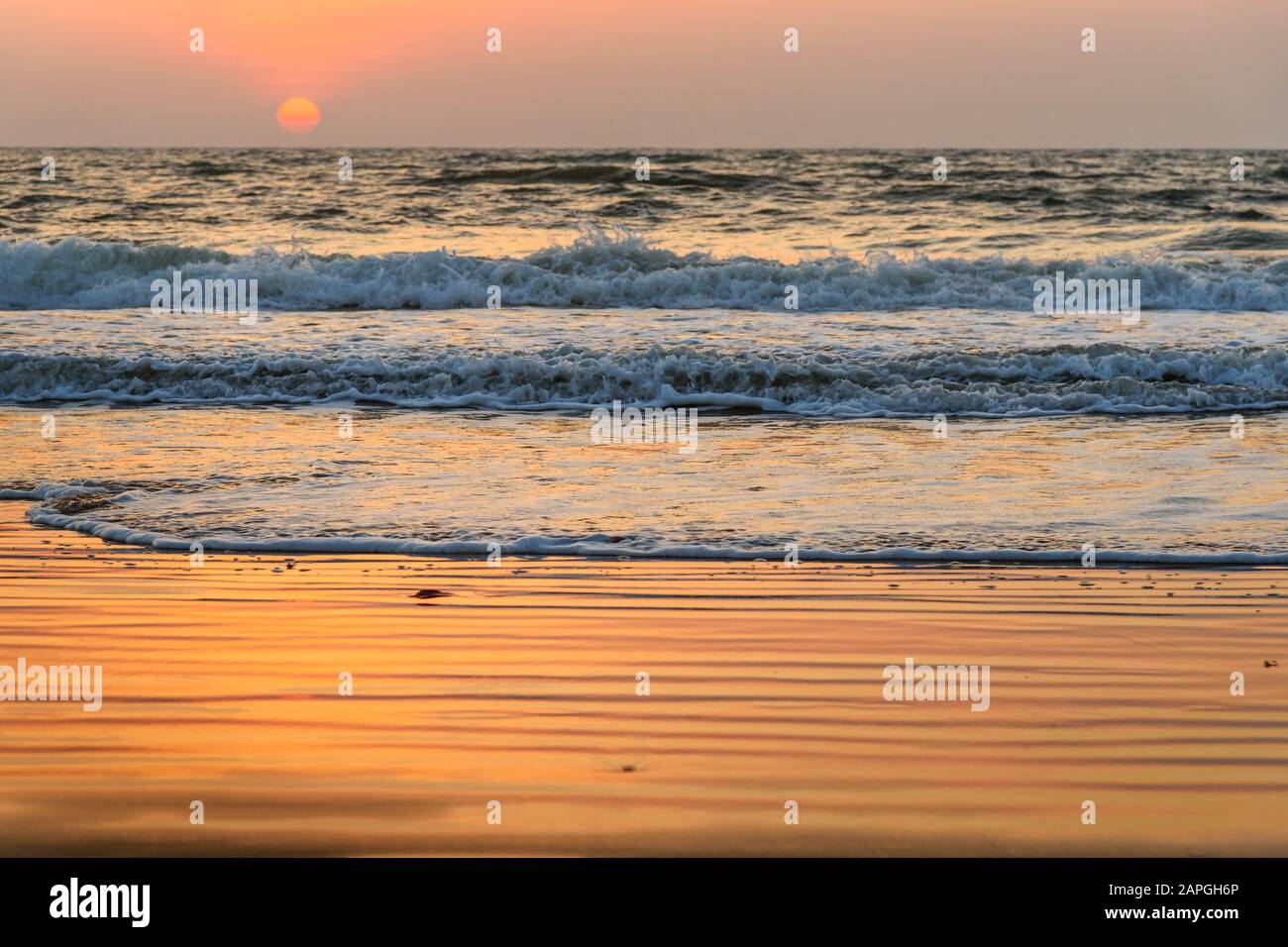 Sunset on Kudle Beach in Gokarna. India Stock Photo - Alamy