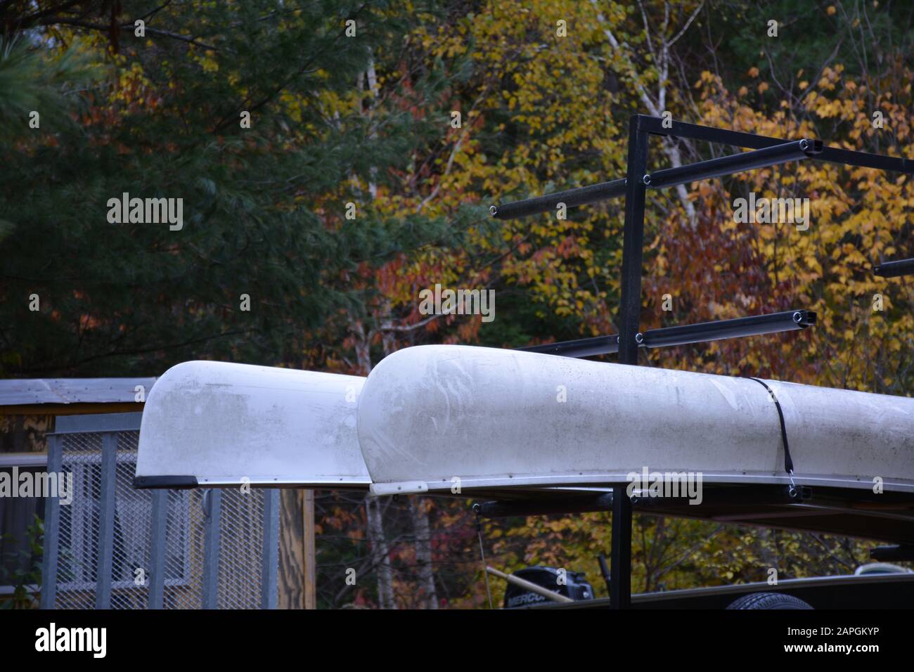 Two canoes hi-res stock photography and images - Alamy