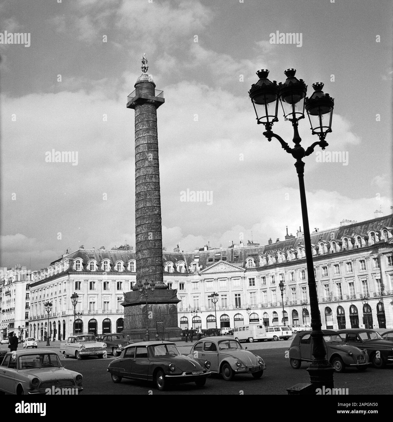 Vendome column place vendome Black and White Stock Photos & Images - Alamy