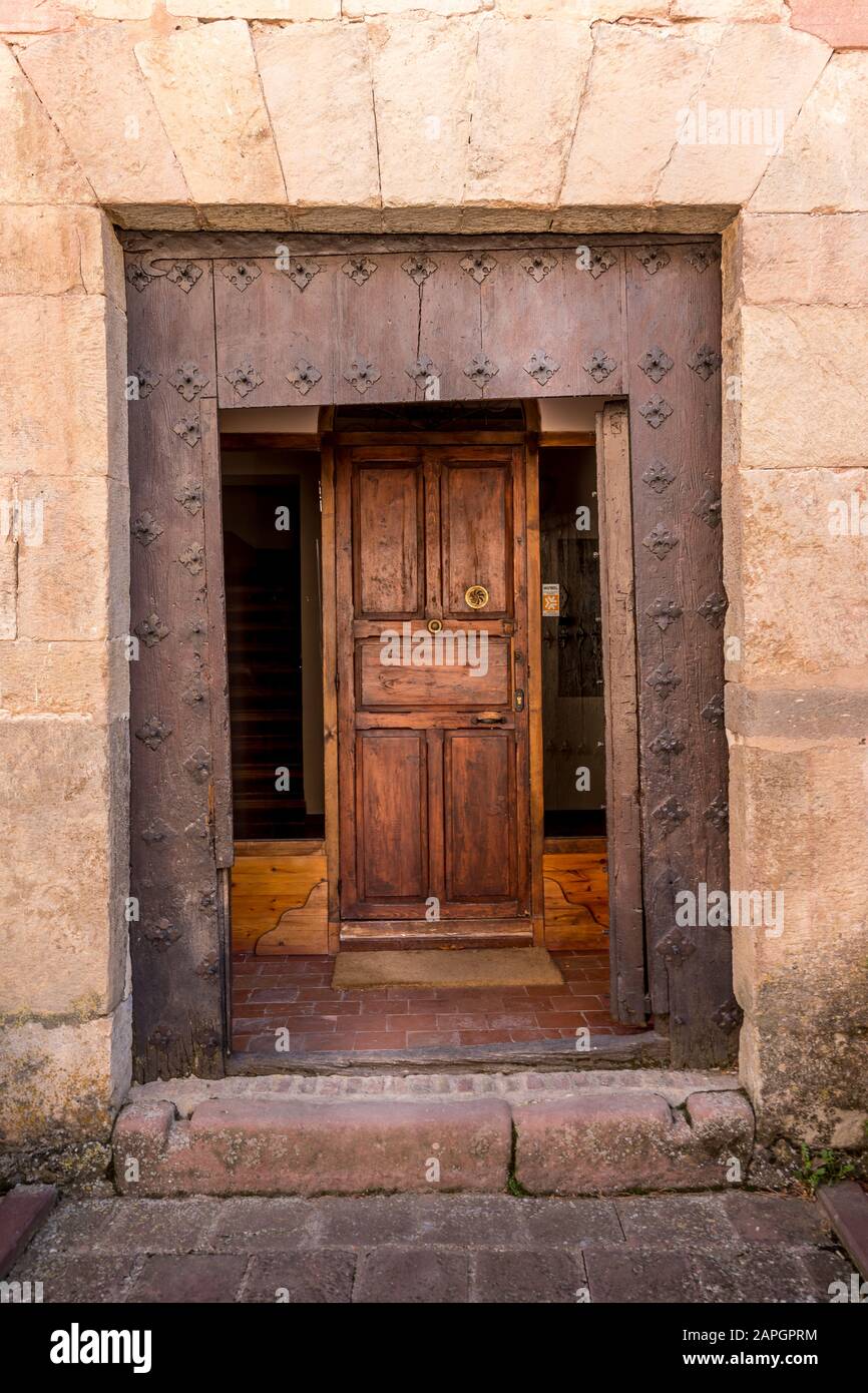 Medieval door with frame Stock Photo - Alamy