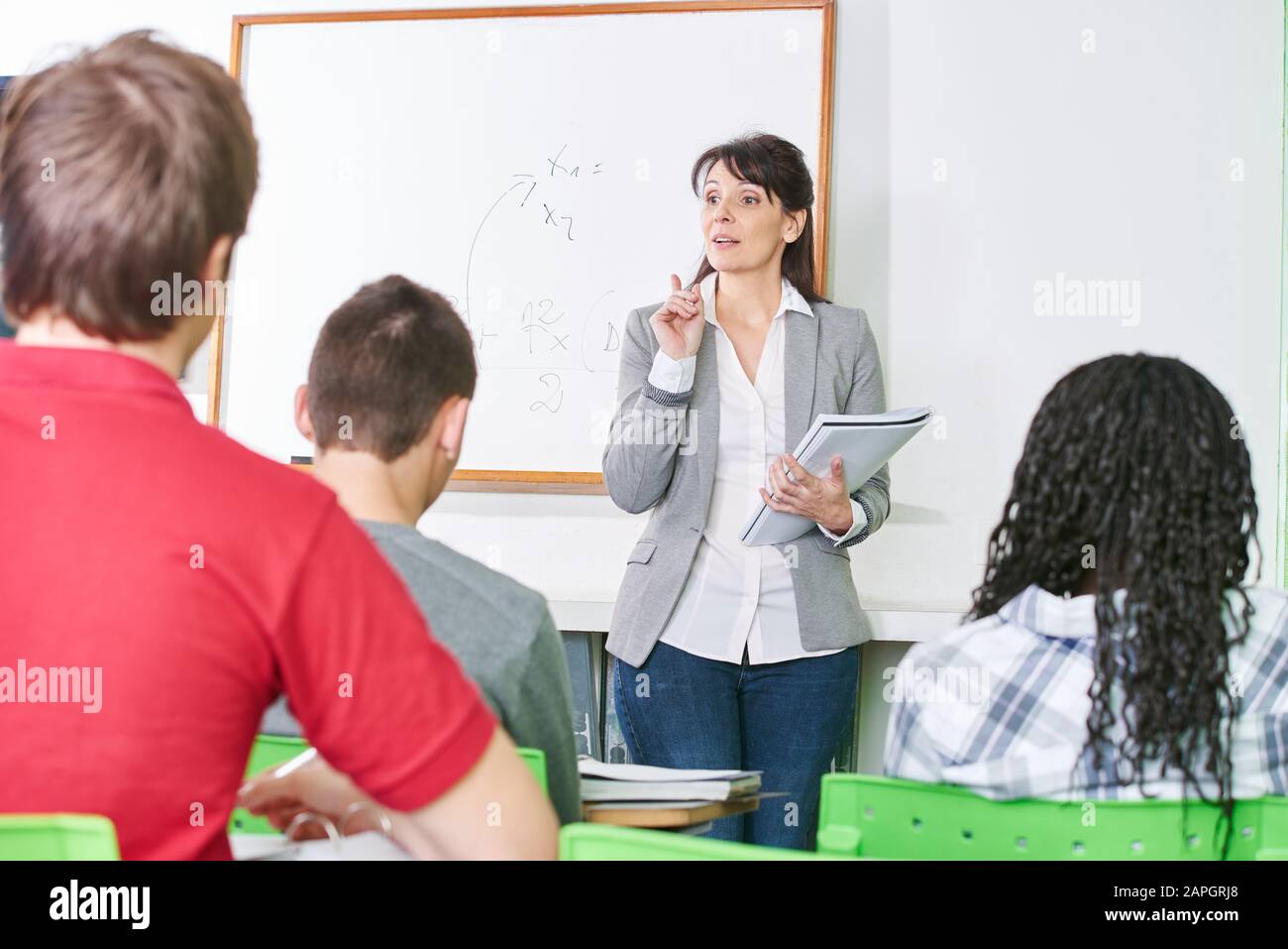 Lecturer university group hi-res stock photography and images - Alamy