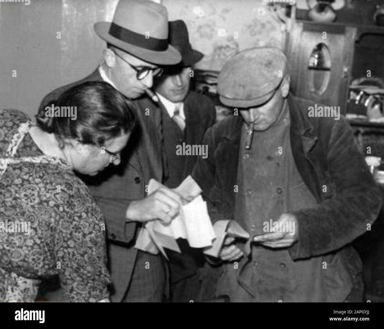 1941 second world war hi-res stock photography and images - Alamy