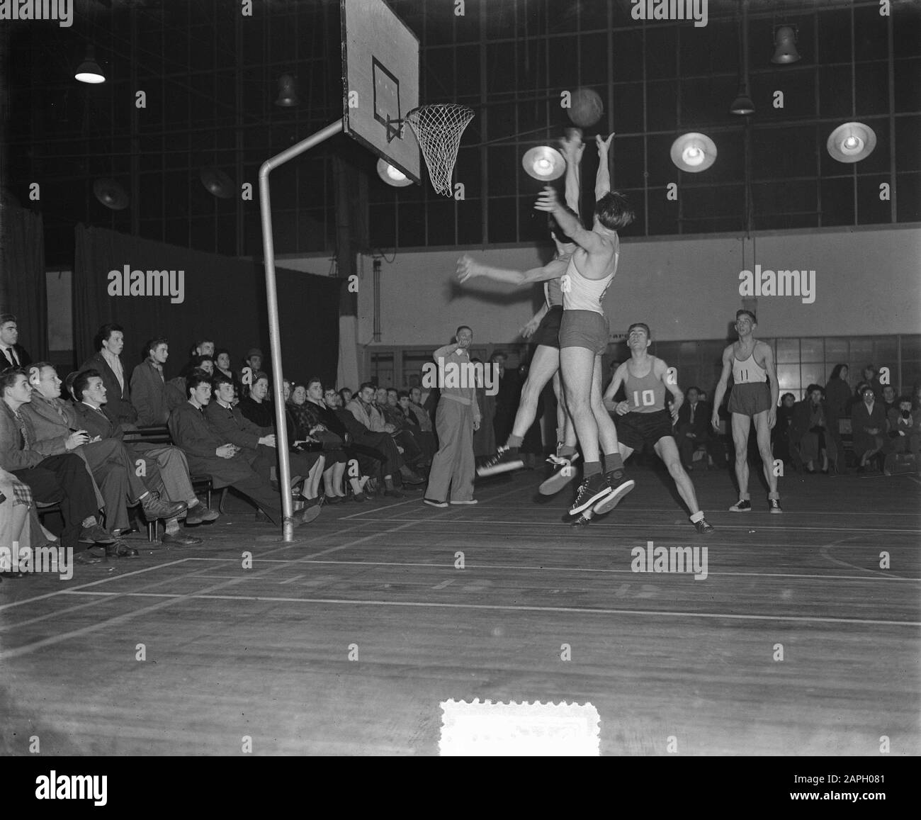 1950s basketball court hi-res stock photography and images - Alamy