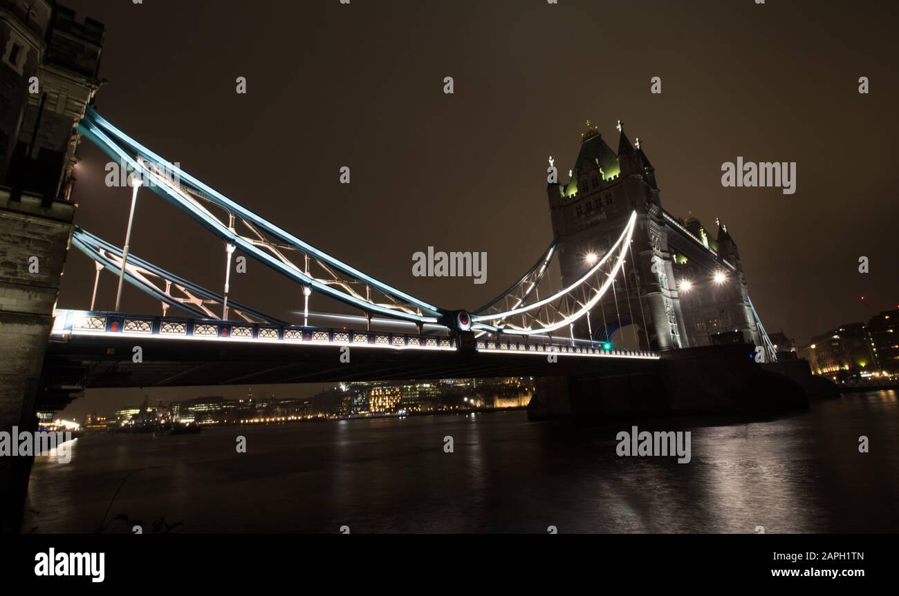 Victorian London Bridge High Resolution Stock Photography and Images ...