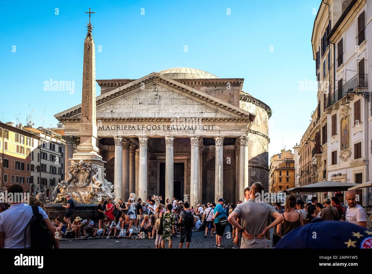 Pantheon door rome hi-res stock photography and images - Alamy