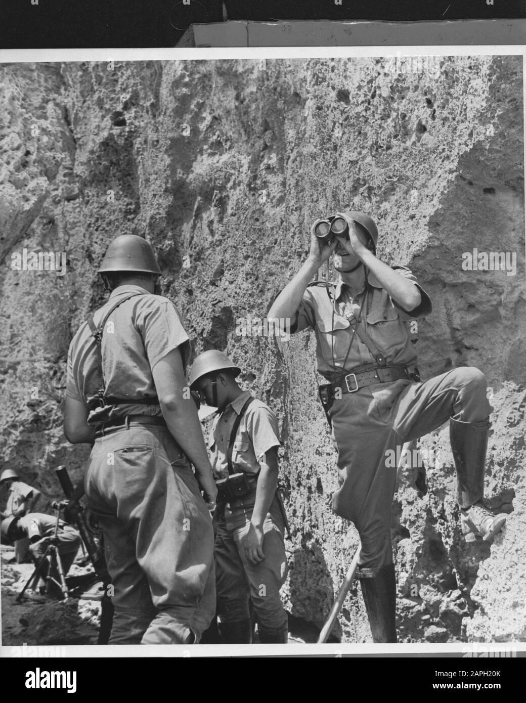 Wi [West Indies]/Anefo London series Description: [Curaçao. Military ...