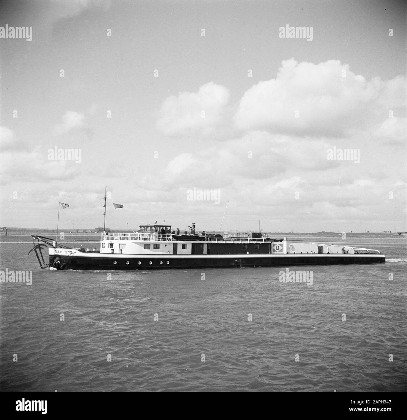Netherlands tug tugs hi-res stock photography and images - Alamy