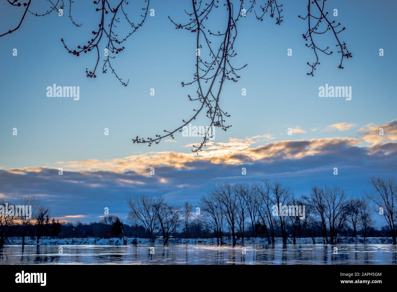 Lachine rapids park hi-res stock photography and images - Alamy