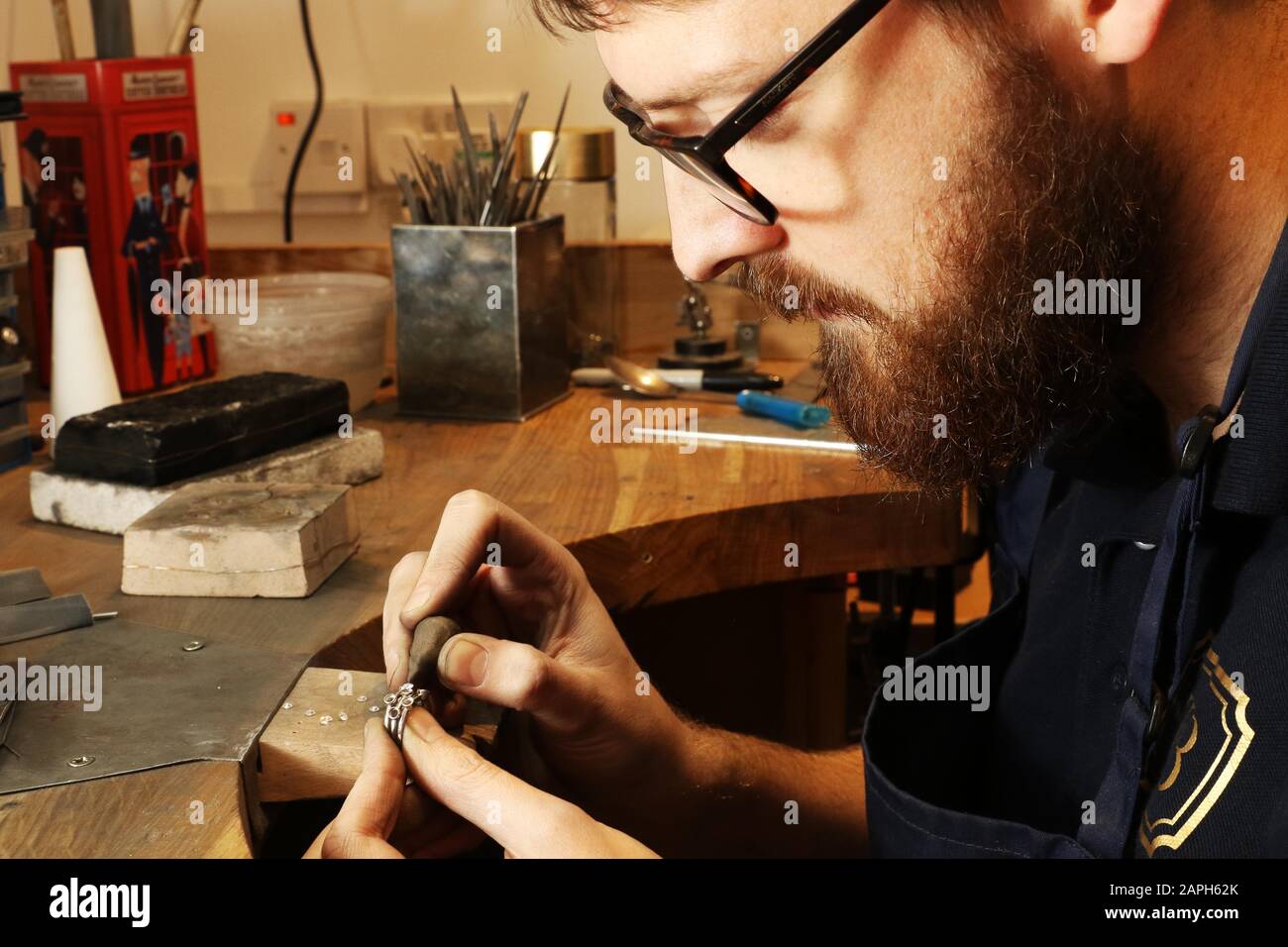 Goldsmith Matt Sayers from Walter Bull & Sons Stock Photo - Alamy