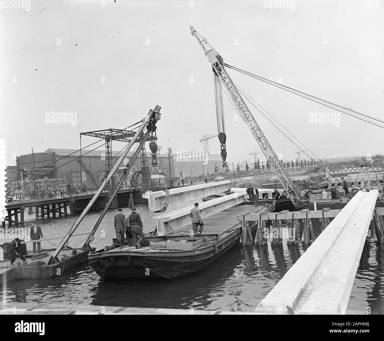 20 july 1954 Black and White Stock Photos & Images - Alamy