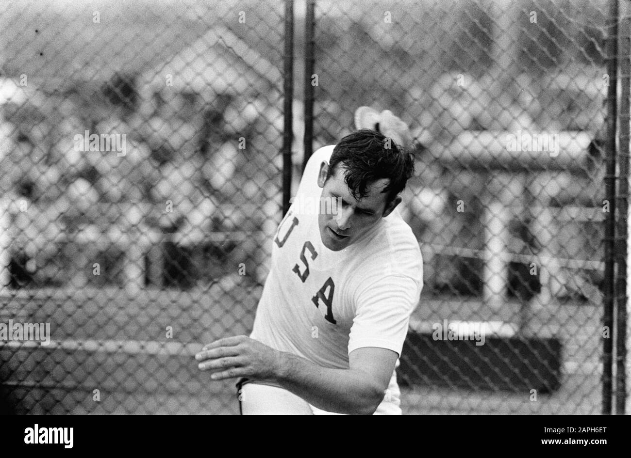 American discus thrower j hi-res stock photography and images - Alamy