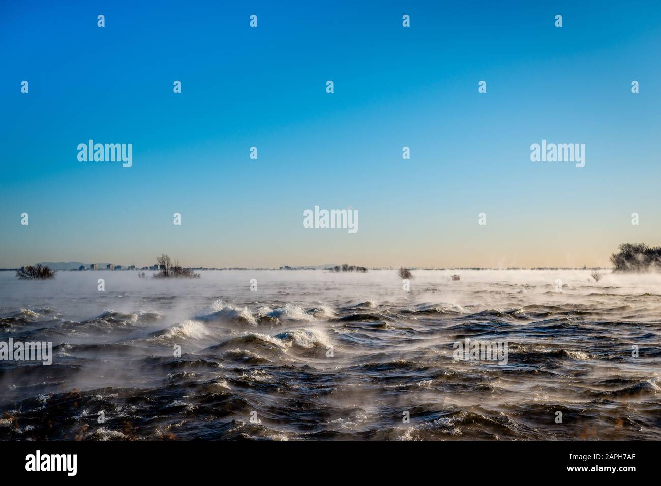 Lachine rapids park hi-res stock photography and images - Alamy