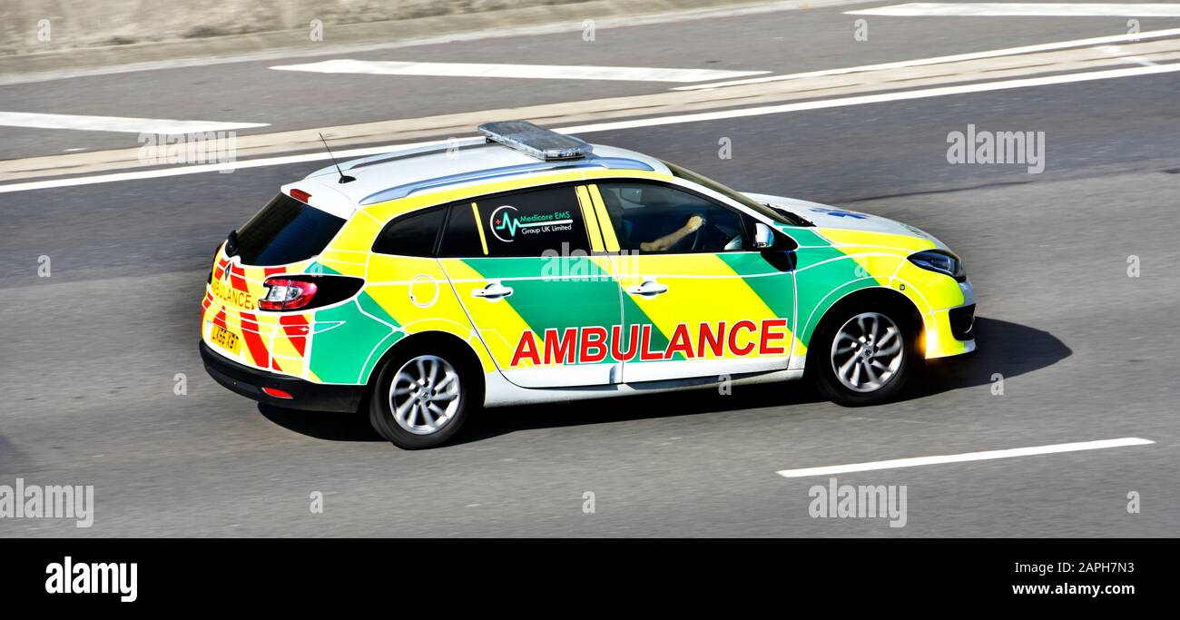 Ambulance top view hi-res stock photography and images - Alamy