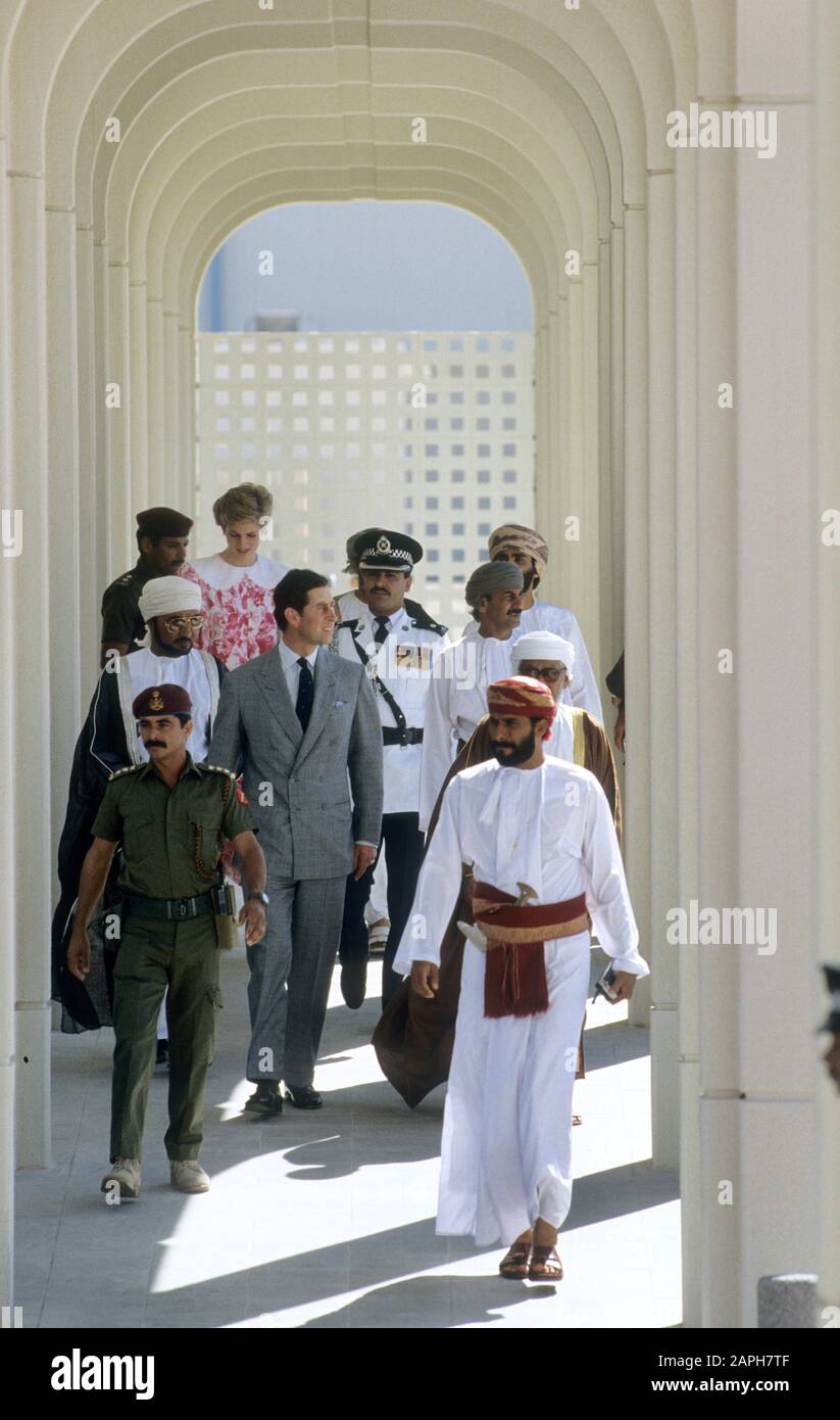 Prince charles princess diana visit hi-res stock photography and images ...