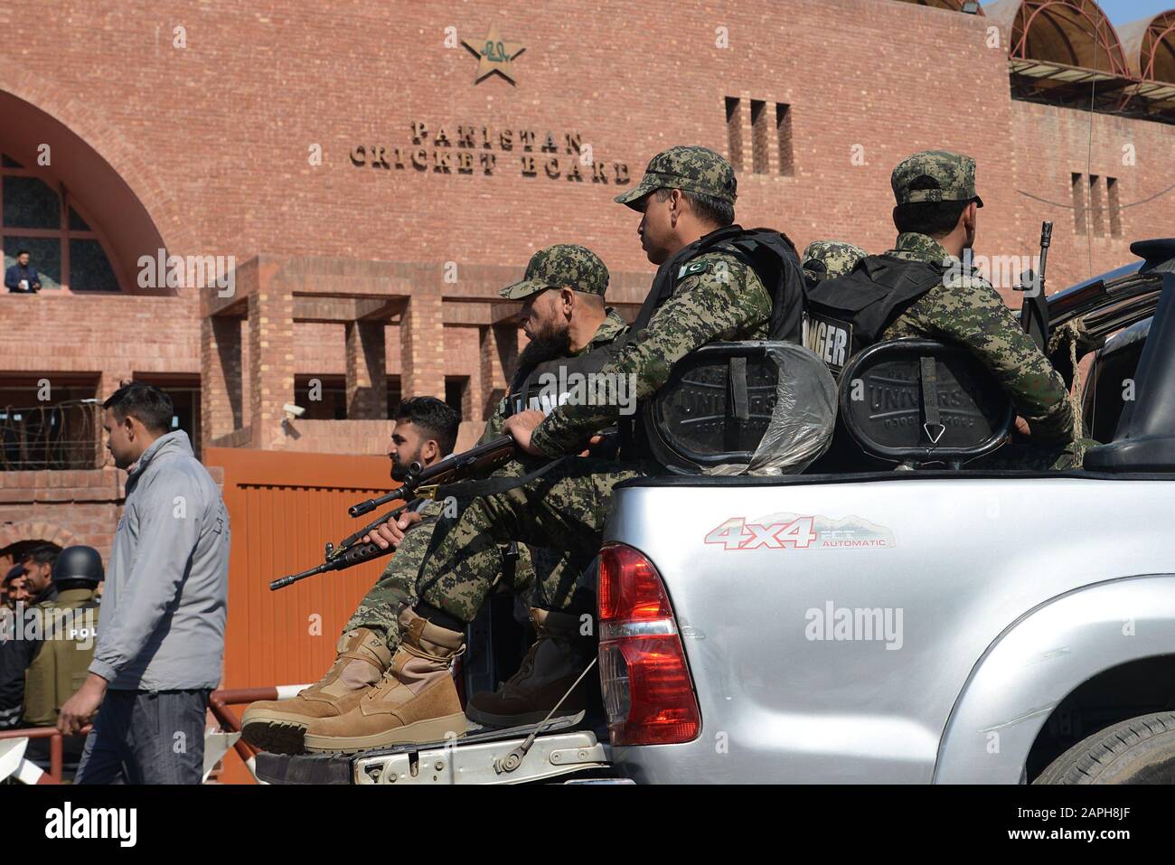 Lahore, Pakistan. 23rd Jan, 2020. Pakistani Rangers personnel ...