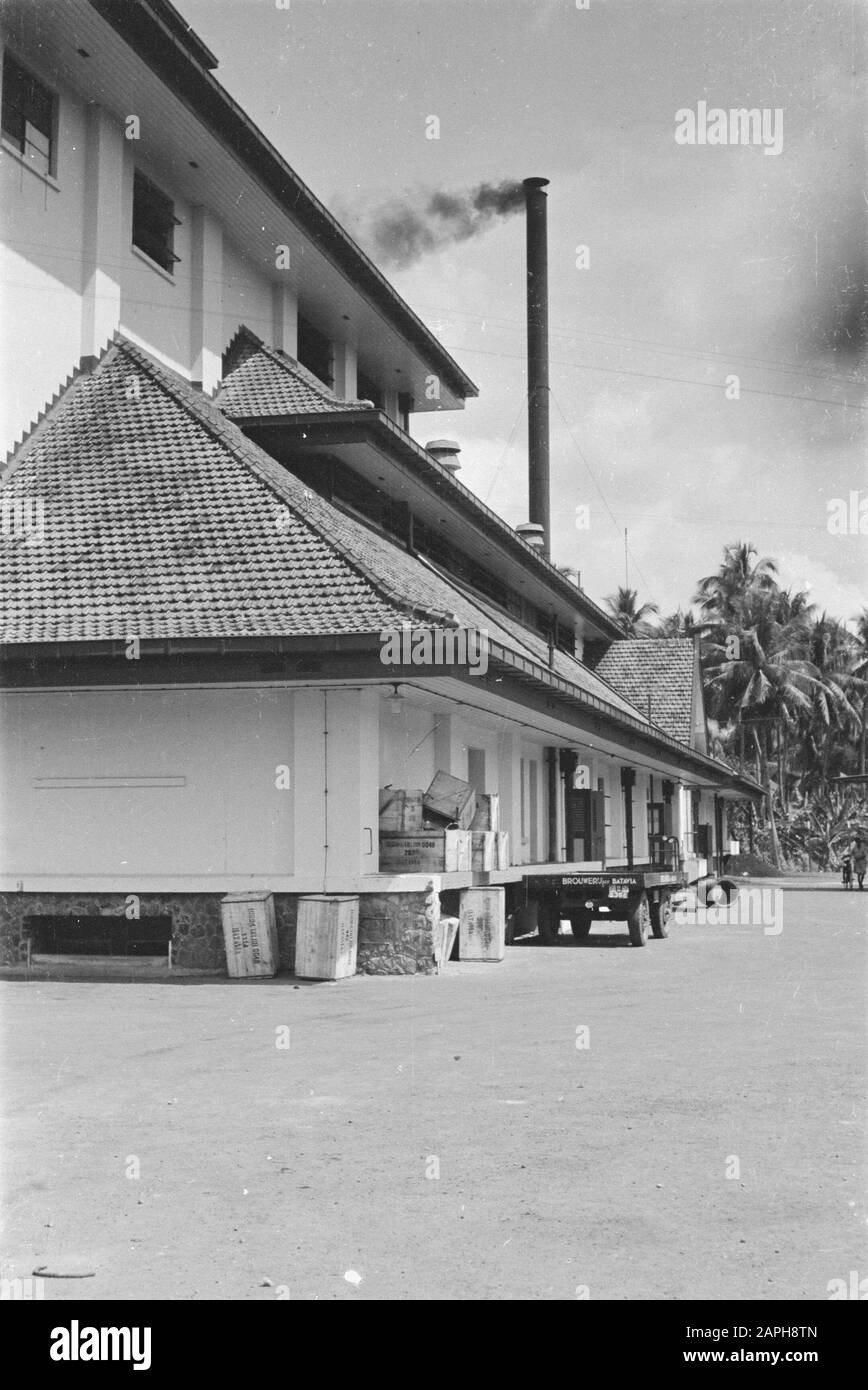 Opening of the brewery in the Lower Town of Batavia Description: The ...