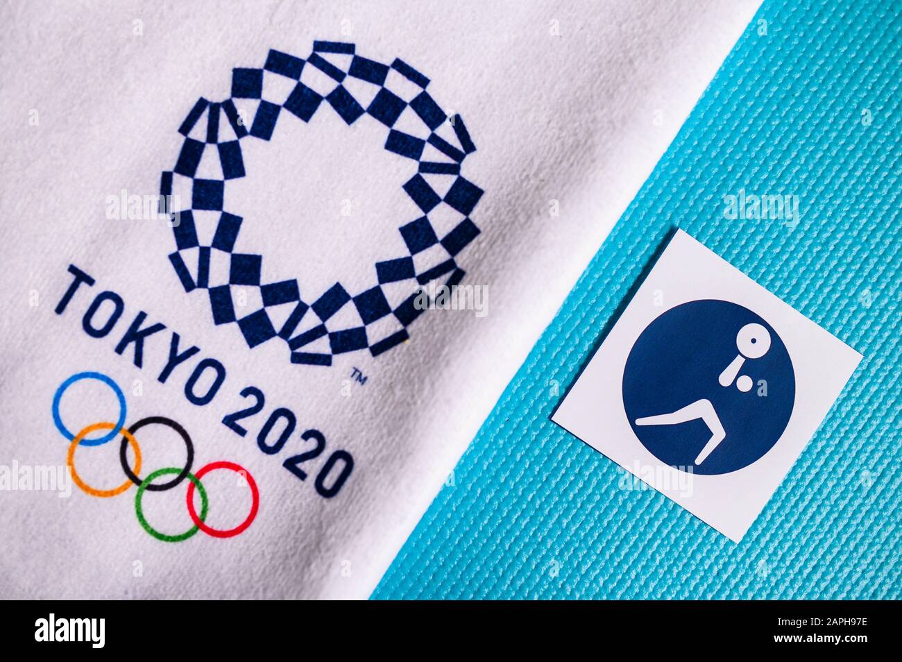 TOKYO, JAPAN, JANUARY. 20. 2020: Weightlifting pictogram for summer ...