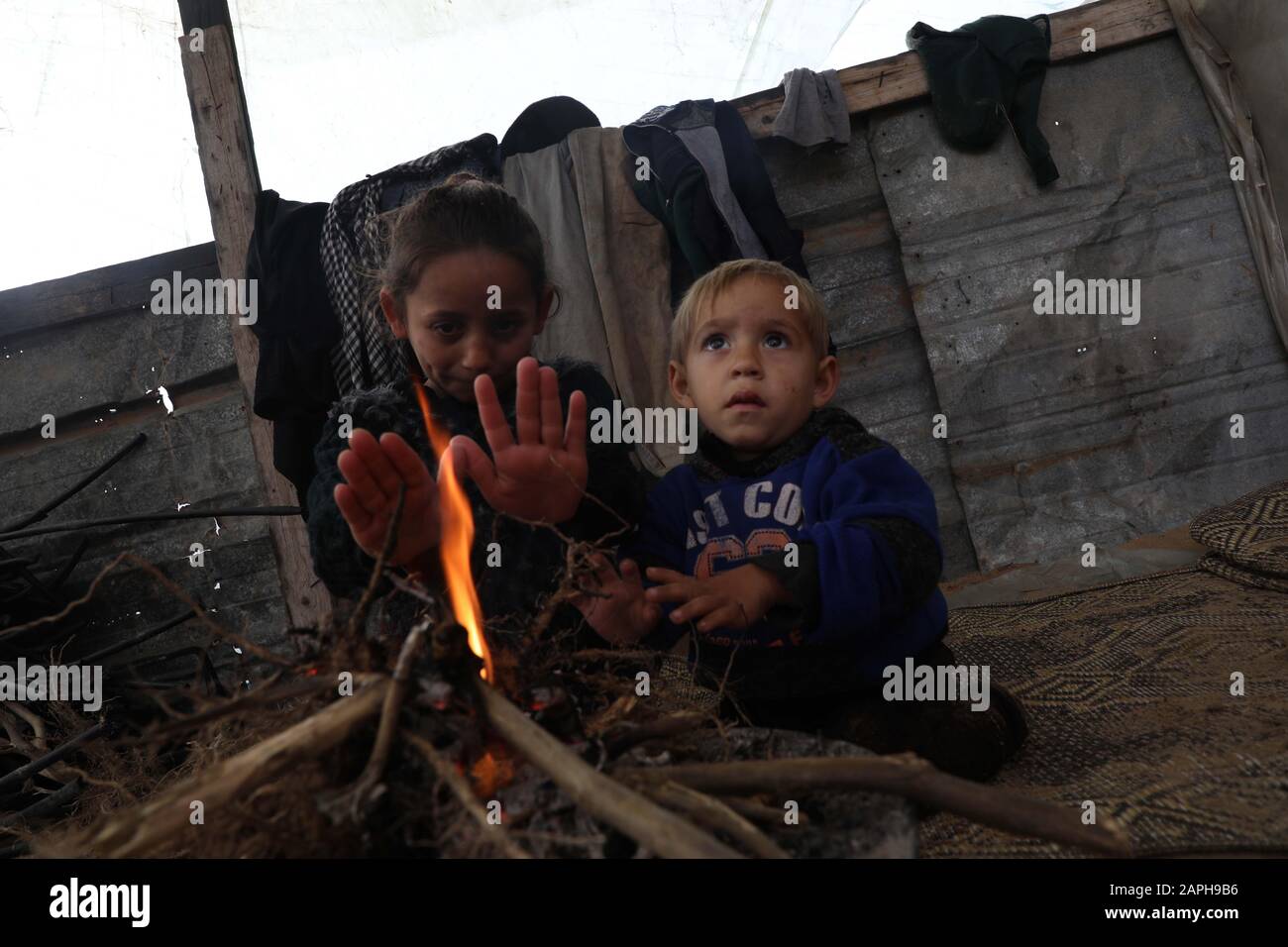 Bat Lahia, The Gaza Strip, Palestine. 22nd Jan, 2020. Palestinian kids ...