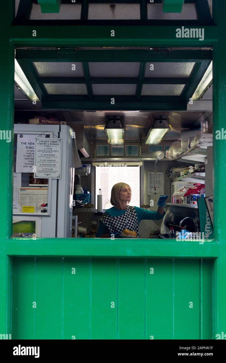 Tracey Tucker at her Cabman shelter in Warwick Avenue, London Stock ...