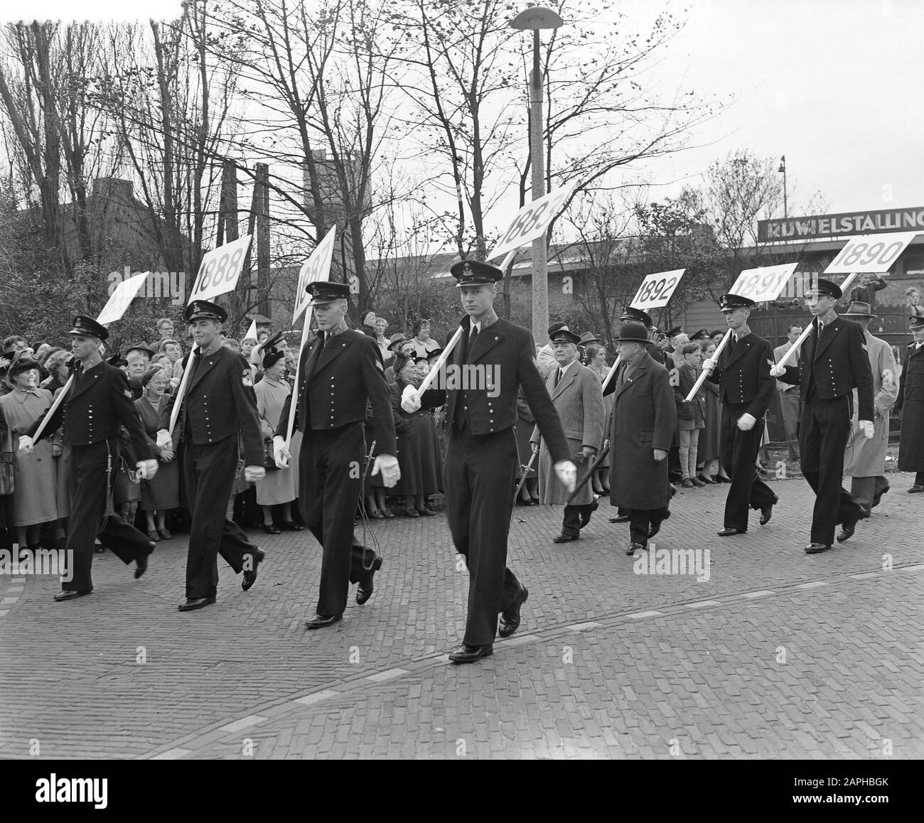 Unveiling statue karel doorman hi-res stock photography and images - Alamy