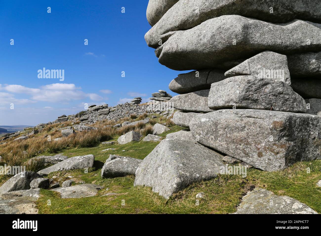 The Cheesewring, a spectacular granite tor on Bodmin moor in Cornwall ...