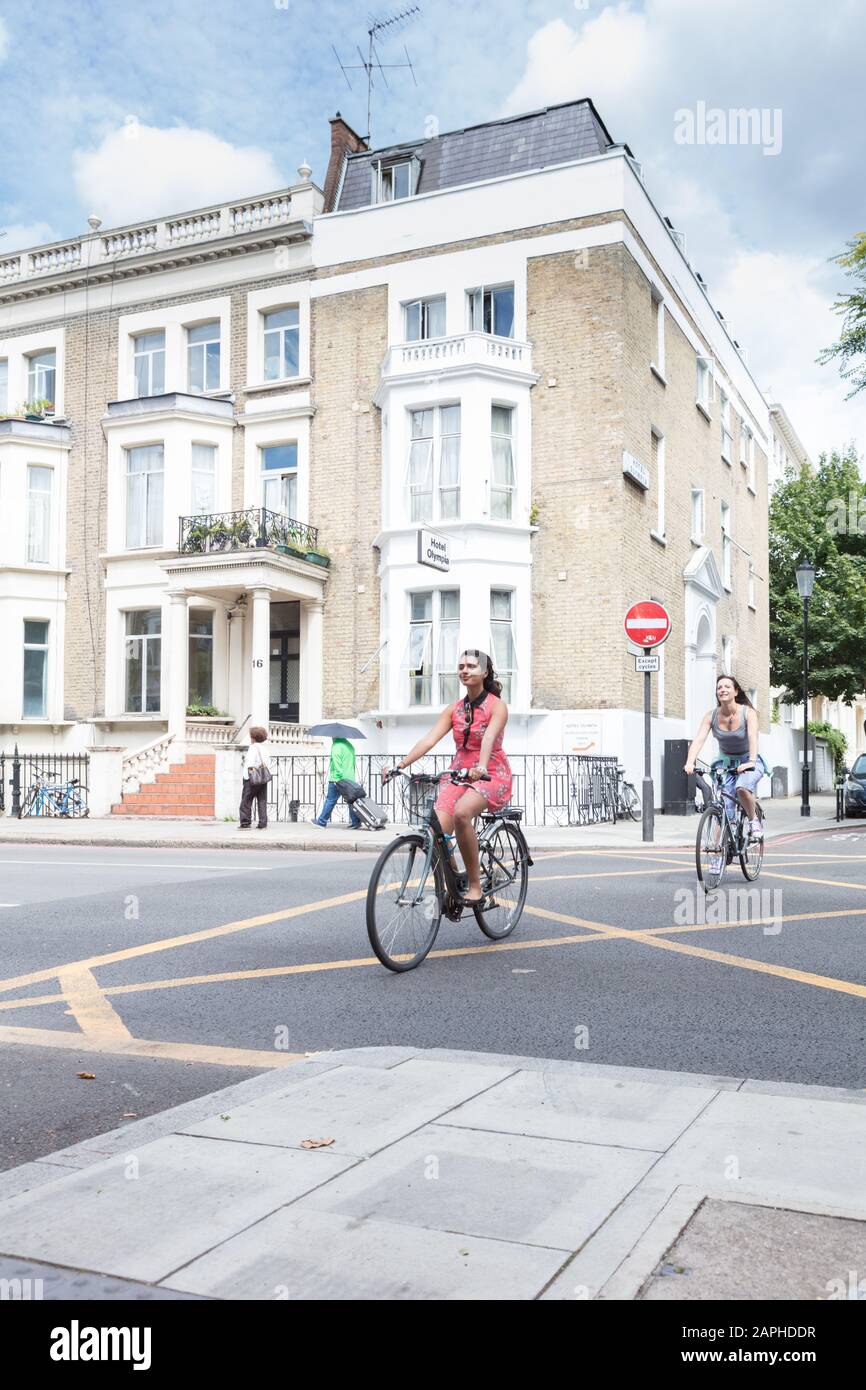 Road junction cycle crossing hi-res stock photography and images - Alamy