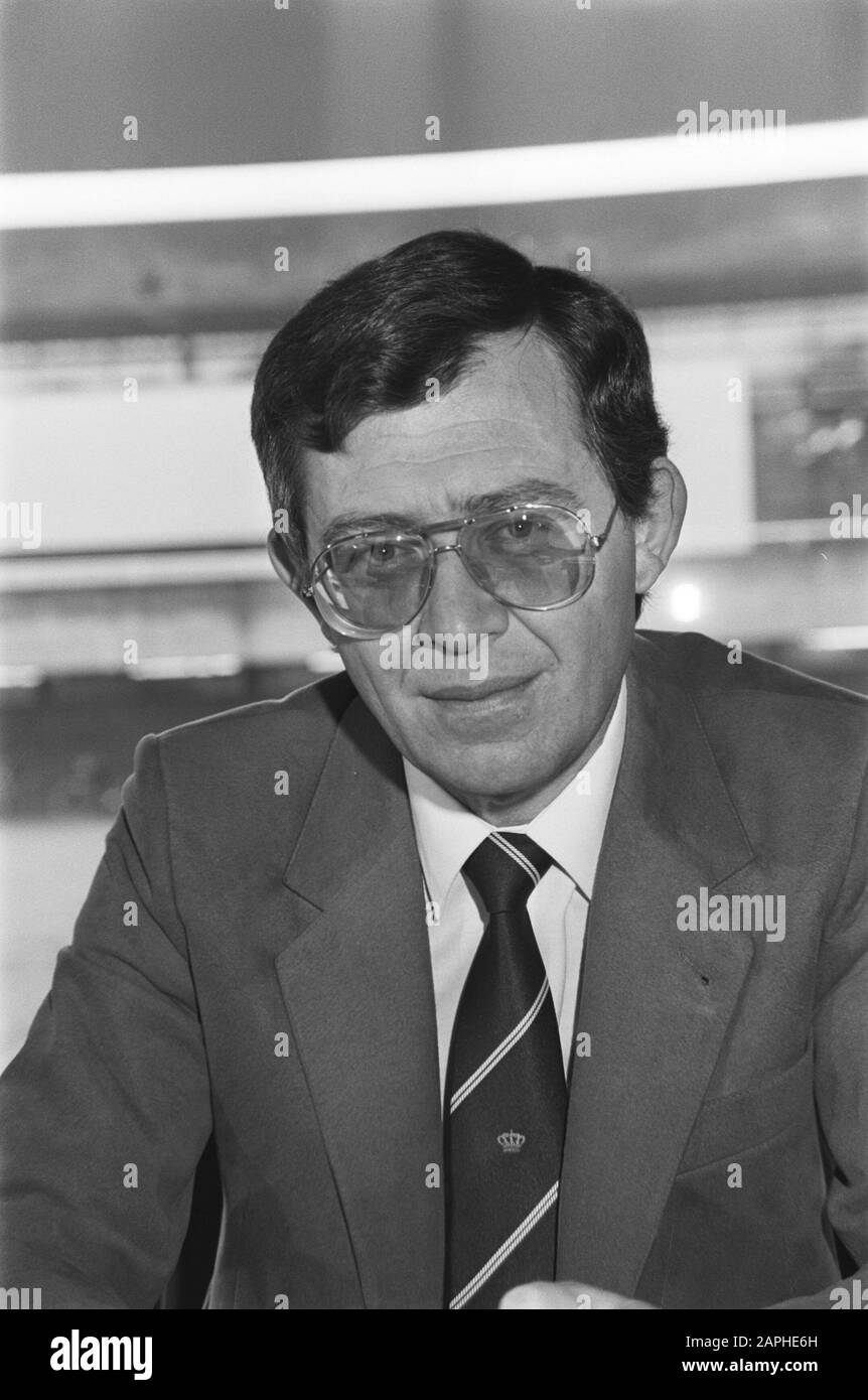 Paid football sport Black and White Stock Photos & Images - Alamy