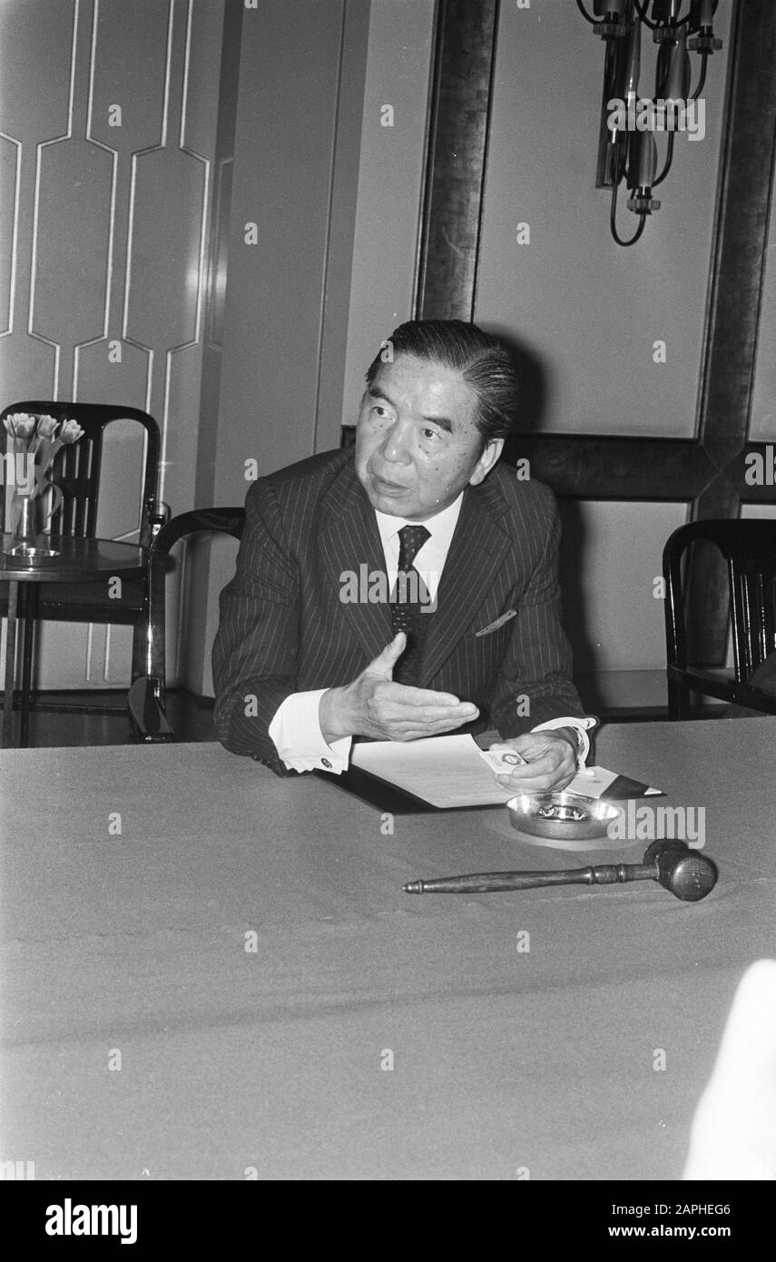 Y k pao hi-res stock photography and images - Alamy