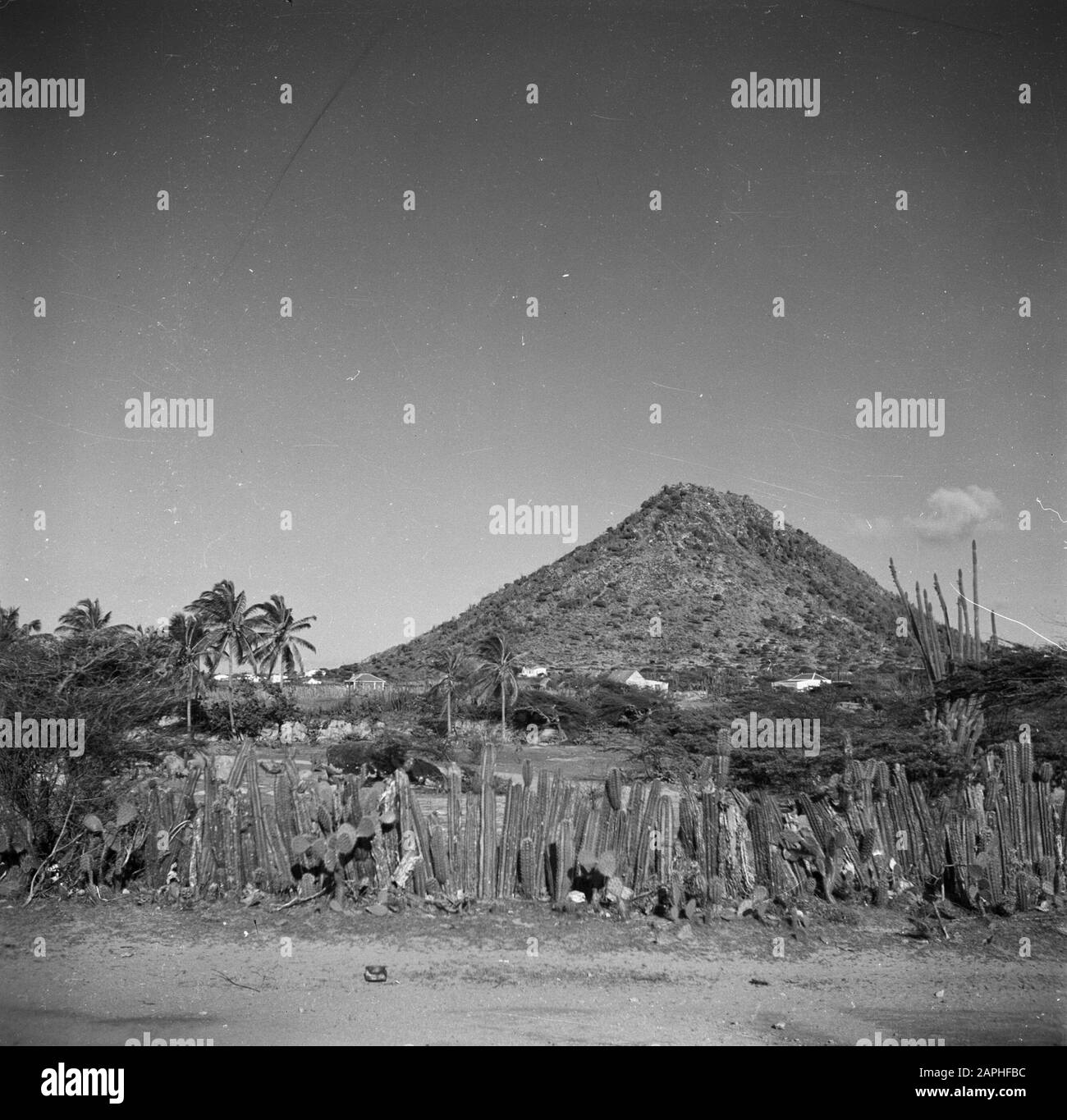 Hooiberg aruba Black and White Stock Photos & Images - Alamy