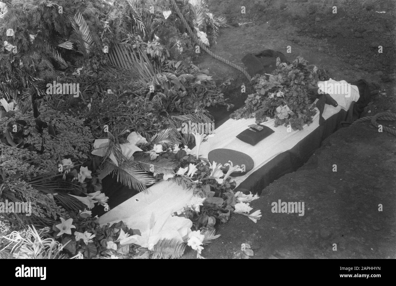 Burial of Major B.H.J. Callenbach on the Field of Honor Menteng Pulo ...