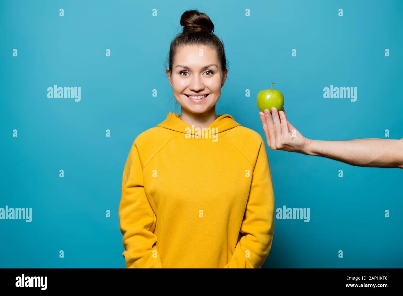 Smile seduction face hi-res stock photography and images - Alamy