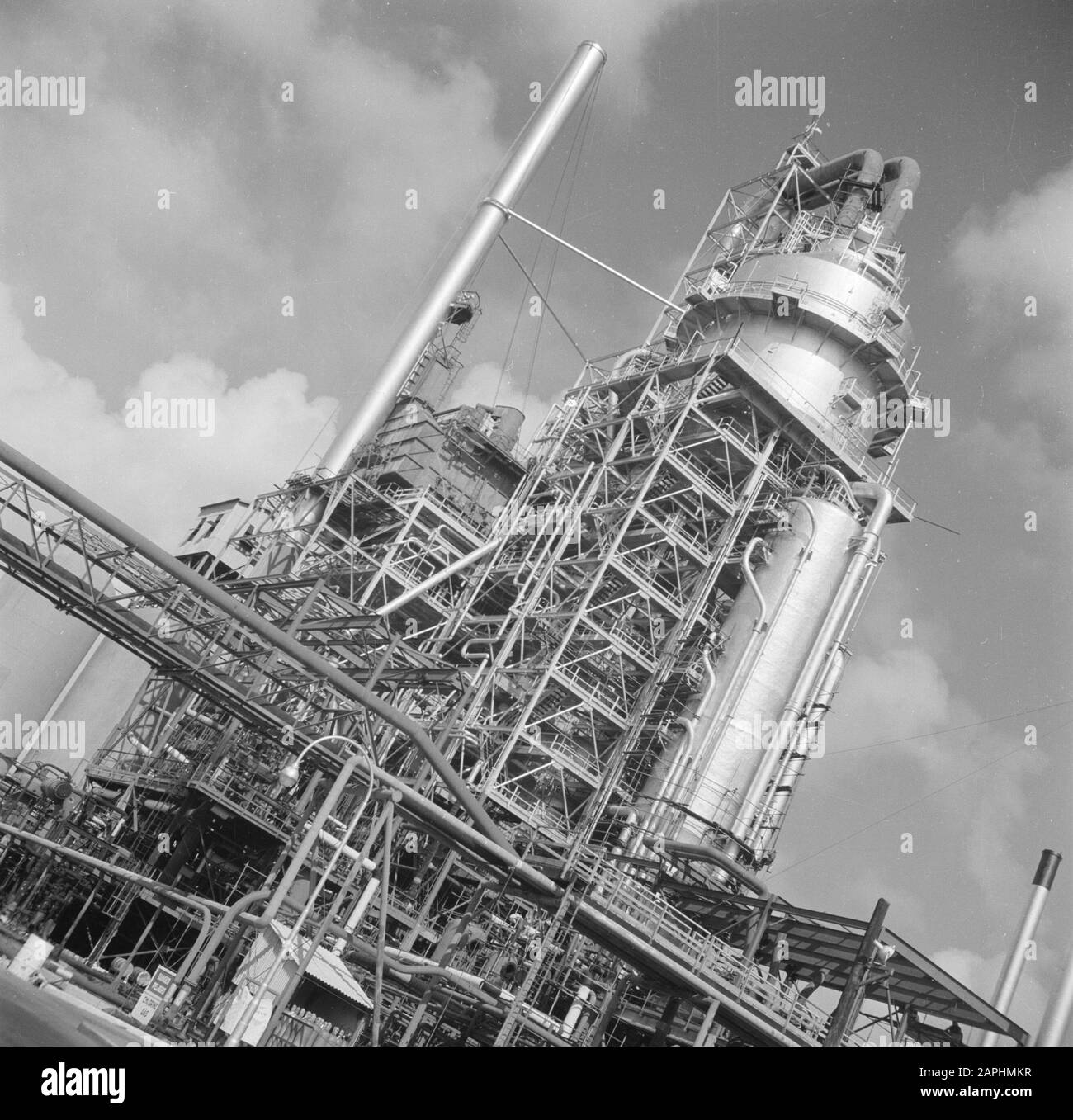 Aruba refinery hi-res stock photography and images - Alamy